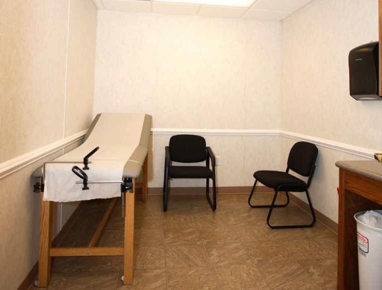 Exam Rooms & Labs – Rose Medical Buildings