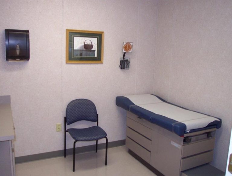 Exam Rooms & Labs – Rose Medical Buildings